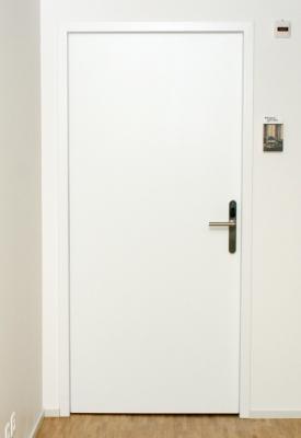 China Soundproof Wooden Double Doors 42dB Sound Insulation Durable House Entrance Door for sale