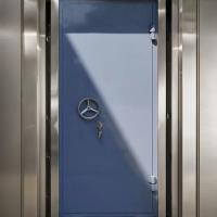 China Intelligent Anti Theft Warehouse Metal Doors Custom For Reinforced Concrete Walls for sale