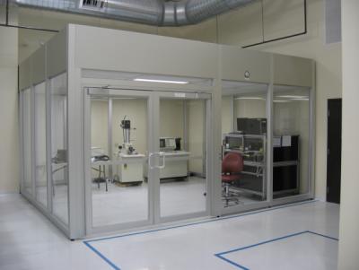 China ISO7 Cleanliness Modular Clean Room with Organic Glass Wall and HEPA Filter Air Filtration System for sale