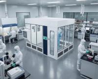 China Modular Cleanroom System with Integrated Ceiling HEPA Filters, Anti-static Flooring, and ISO 5-8 Cleanliness Levels for sale