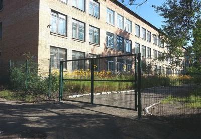 China Customizable Steel Fence Sliding Gate For House And Garden 5.0m Width for sale