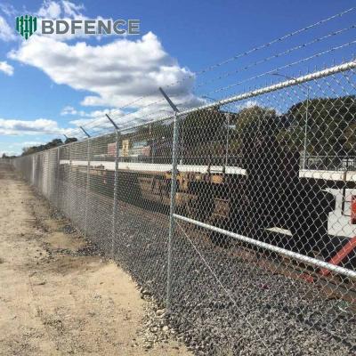 China 6 9 10 Gauge Cyclone Wire Fence 4ft 5ft 6ft 7ft 8ft 10ft Industry Galvanized Chain Link Fences Roll for sale