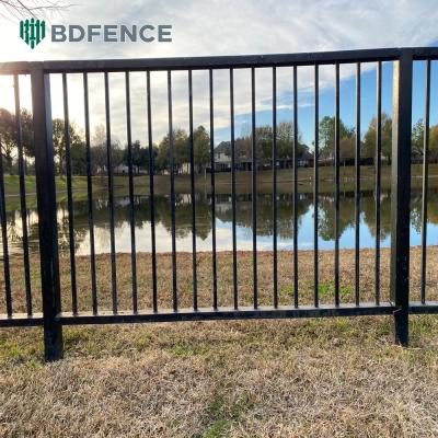 China Frost-Proof Metal Tubular Fencing Subzero Durability for sale