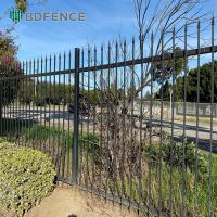 China Vibration-Dampening Tubular Steel Fence Machinery Protection for sale
