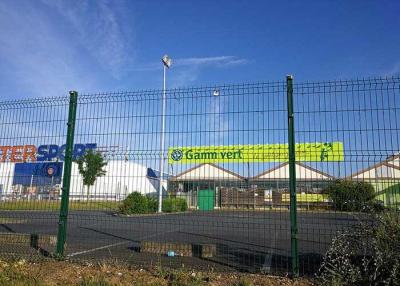 China PVC Coated Bending Top 55*200 V Mesh Fence for sale