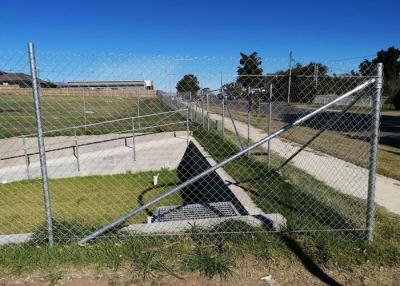 China ISO9001 9 Gauge Cyclone Wire Diamond Chain Link Fence for sale