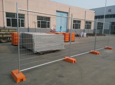 China OEM Heat Treated 2.4m Width Temp Construction Fence for sale