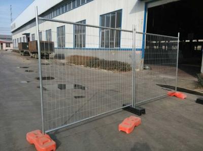 China Hot Dipped Galvanized Temp Construction Fence Light Gauge 2400*2100 Welding for sale