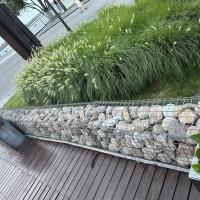 China Hot Dipped Galvanized Welded Stone Fence Gabion Wall for Outdoor Building Decoration for sale