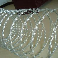 China Galvanized Steel Wire Concertina Razor Wire Security Fencing with 1.5-3cm Barb Length for sale