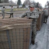 China Payment Term TT/Western Union Heavy Duty Geotextile Defensive Barrier Containment Walls for sale
