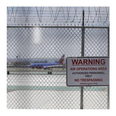 China Customized Metal Airport Fence Hot-Dipped Galvanized 3D Wire Fence for Garden at Best for sale