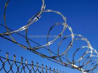China Anti Climb Welded Concertina Blade Razor Wire Fence with Barbed Wire Coil Material for sale