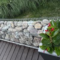 China Manufacture Welded Gabion Planter Box with Aperture 100x100mm and Fence Wire Rock for sale