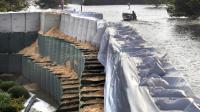 China Processing Service Welding Galvanized Defence Barriers for Flood Protection Wall for sale