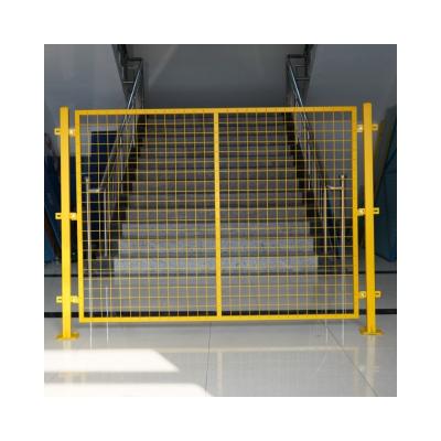 China Rectangular Post Pvc Coated 4x4 Garden Wire Mesh Fence Panels for Residential Area for sale