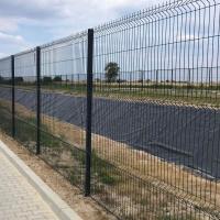 China 3D Curved Bending PVC Coated Galvanized Iron Steel Wire Mesh Fence for Airport Security for sale