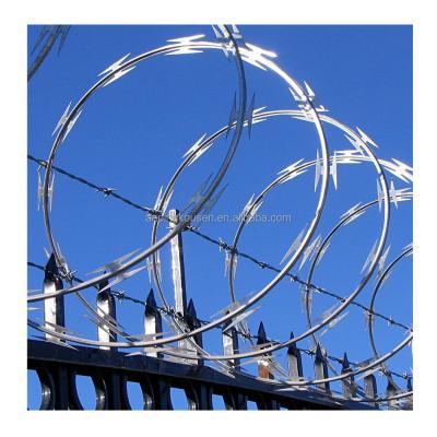 China Galvanized Security Fencing Cross Razor Barbed Wire with 1.6-3.2mm Wire Diameter for sale