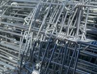 China Length 10-200m Agriculture Field Livestock Wire Fence with Durable Fixed Knot Design for sale