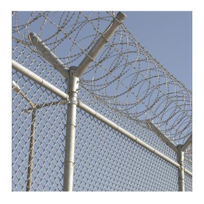 China Temporary Construction Chain Link Fence with 5ft Plastic Coated Barbed Wire and Gates for sale