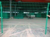 China 3D Curved Welded Wire Mesh Garden Fence Panel for Home Outdoor Decor in Powder Coated for sale