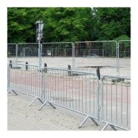 China Outdoor Temporary Modular Fence with Green Powder Coated Galvanized Finish in Canada for sale