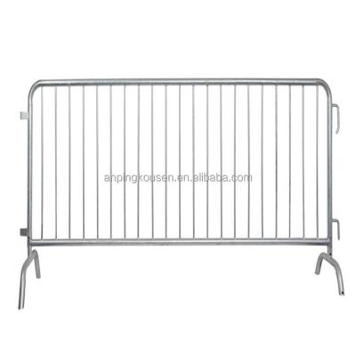 China Customizable Waterproof Temporary Construction Fence Panels Size H X L 6feet x 10feet for sale