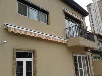 China Customized Outdoor Sun Shade Aluminum Awning Half Cassette Canopy Retractable Arm Awning for sale
