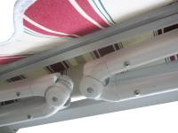 China Heavy-duty outdoor retractable awning manual or motorized strong awning for sale
