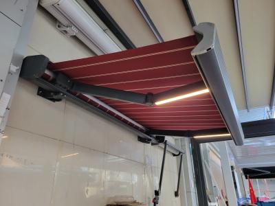 China Full Cassette Awning Providing Adjustable Shade Control and Enhanced Durability Suitable for Restaurants Cafes and Homes for sale