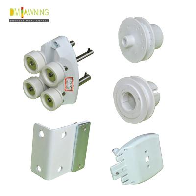 China Conservatory Retractable Roof Awning Aluminum Hooding Parts for sale