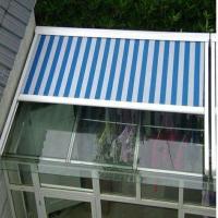 China Balcony Retractable Louvered Roof Pergola for sale