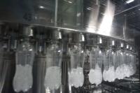 China 10/20/36/72 Cavity Bottling Aseptic Packaging Line for Carbonated and Non-Carbonated Water Production for sale