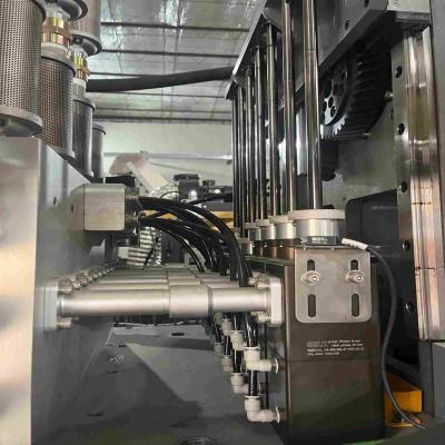 China 15L Bottle Blowing Machine 1000BPH Capacity with PLC Control for Edible Oil Packaging Manufacturing for sale