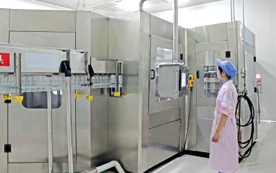 China Automatic Mineral Water Filling Line 12000-72000 BPH with Aseptic Technology for PET and Glass Bottles for sale