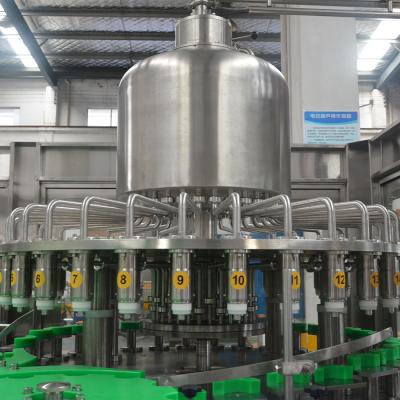 China 380V Hot Filling Line for Fruit Drink Bottling - 1,000-32,000 BPH Capacity with 85-92℃ Sterilization for sale
