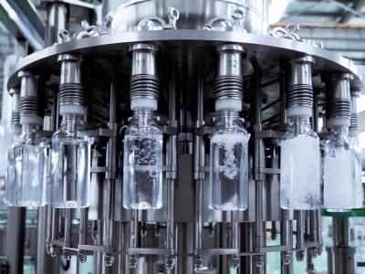 China Stainless Steel Hot Filling Line for Pulpy Juice Beverages - 85-92℃ Processing, 1,000-32,000 BPH Capacity for sale