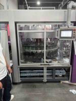 China 42000BPH PLC Control Automatic Hot Melt Labeling Machine for Square Round Bottles 24 Stations for sale