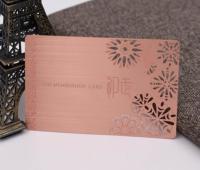China 85x54mm Aluminium Business Card Offset Printing Rose Metal with Magstripe for sale