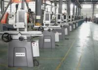 China Slide Way Metal Universal Cylindrical Grinding Machine Three Axis Manual 250m for sale