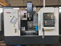 China P Level Bearing Reinforced Casting CNC Machining Center 7.5kw for sale