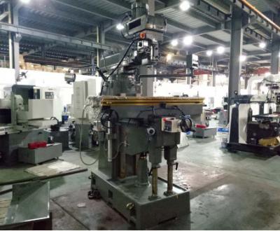 China Draw Bar Turret Milling Machine 5HP Spindle With Ball Screw for sale