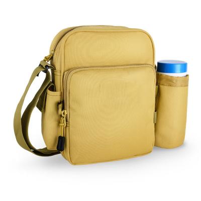 China 600D Oxford Water Bottle 9L Shoulder Messenger Bag for sale