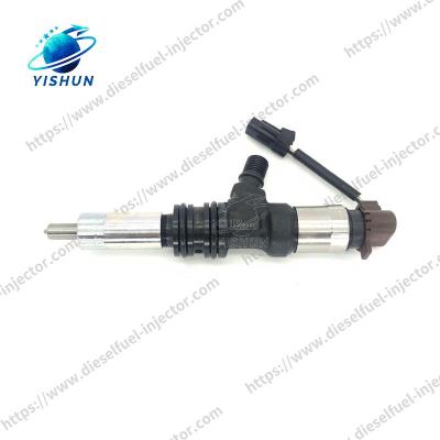 China Common Rail Diesel Fuel Injector 095000-8620 095000-8621 For 6M60T ME306200 ME307085 for sale