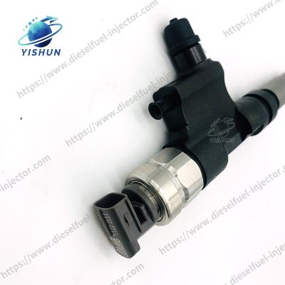 China 0950005332 23670E0150 Diesel Fuel Injector Nozzle 095000-5332 23670-E0150 For H-INO N04C Diesel Engine Part for sale