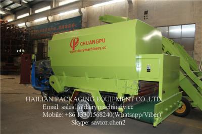 China Green Dairy Farm Feedstuff Spreading Machine , Feedstuff Spreader For Feed Throwing for sale
