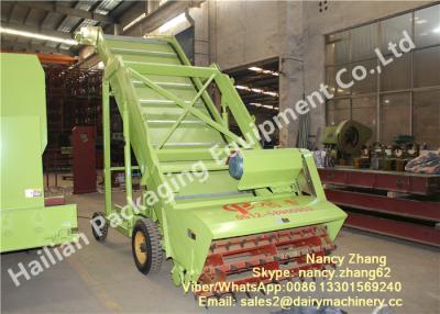 China Electric Motor Cow TMR Feed Mixer Mobile Silage Reclaimer For Farm for sale