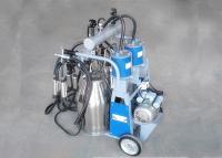 China Piston - Type Double Bucket Mobile Milking Machine With 1440 Rpm / Min for sale