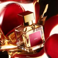 China Ruby Glass Perfume Bottle Cosmetic Packaging 50ml With Gold Cap For Luxury Fragrance for sale