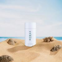 China 75g Oval-shaped and smooth sunscreen stick with odor-fighting properties for sale